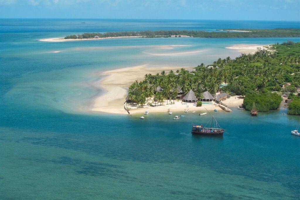 Manda Bay | The East African Traveller